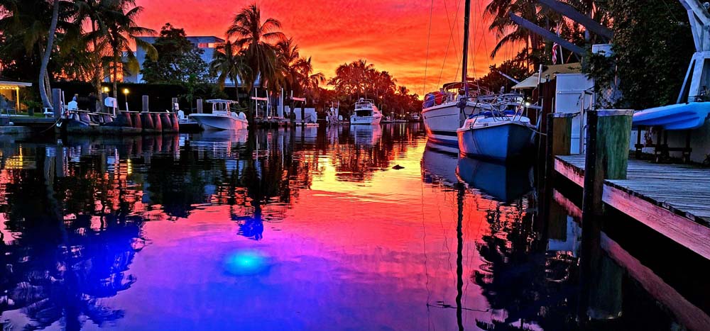Underwater Dock Lights | Underwater Fish Lights - Incredible Underwater ...