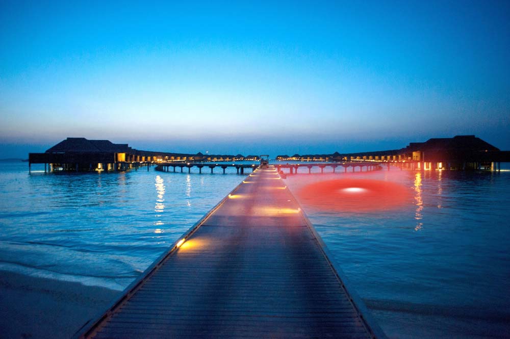 Underwater Dock Lights | Underwater Fish Lights - Incredible Underwater ...
